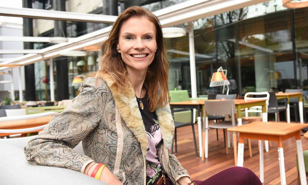 Šta nam donosi izlečenje odnosa sa roditeljima? (Ana Nadeždić) - Suze ...