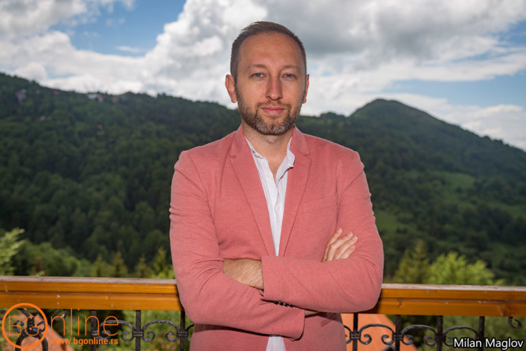 Od konduktera do eksperta za društvene mreže (Milan Maglov) - Tri sata ...